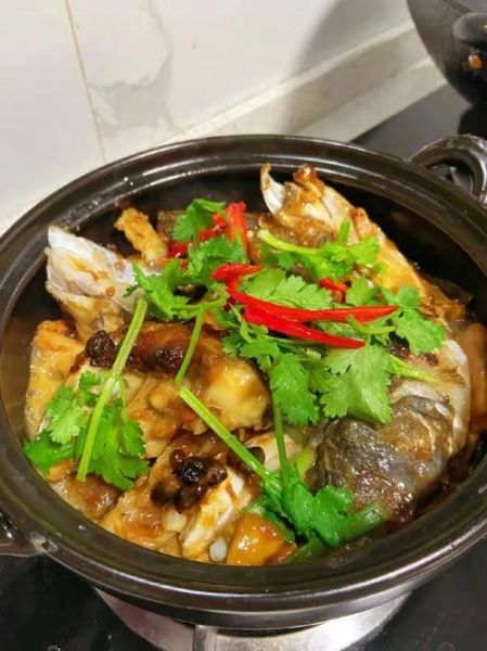 炖鲈鱼的家常做法_鲈鱼怎么炖才嫩-第1张图片-山城妙识 炖鲈鱼的家常做法_鲈鱼怎么炖才嫩-第1张图片-山城妙识