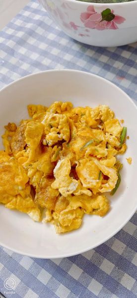 炒鸡蛋怎么炒才嫩_家常炒鸡蛋做法步骤-第3张图片-山城妙识 炒鸡蛋怎么炒才嫩_家常炒鸡蛋做法步骤-第3张图片-山城妙识