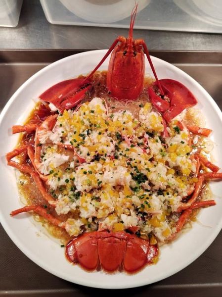 大龙虾怎么做好吃_清蒸蒜蓉香辣做法-第1张图片-山城妙识 大龙虾怎么做好吃_清蒸蒜蓉香辣做法-第1张图片-山城妙识