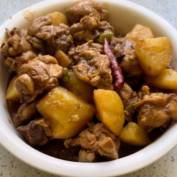 家常炖鸡腿怎么做_炖鸡腿要焯水吗-第2张图片-山城妙识 家常炖鸡腿怎么做_炖鸡腿要焯水吗-第2张图片-山城妙识