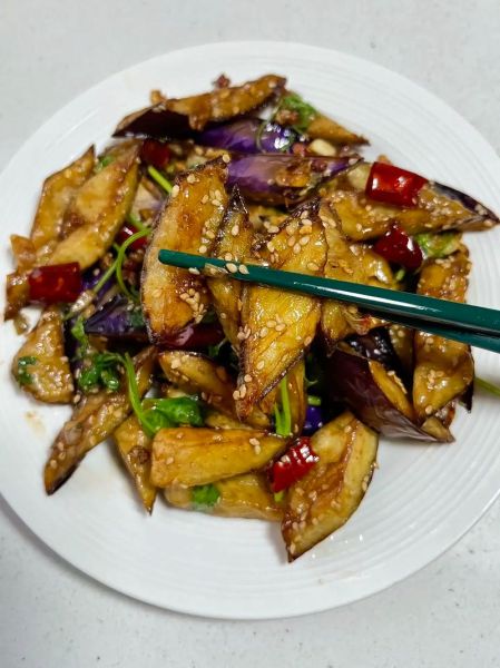 风味茄子怎么做_家常茄子不吸油技巧-第1张图片-山城妙识