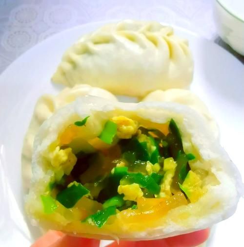 韭菜鸡蛋包子怎么和面_韭菜鸡蛋包子蒸多久-第1张图片-山城妙识 韭菜鸡蛋包子怎么和面_韭菜鸡蛋包子蒸多久-第1张图片-山城妙识