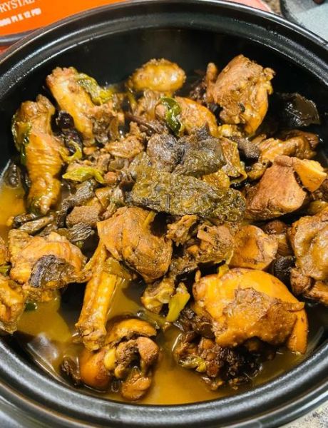 小鸡炖蘑菇怎么做_东北家常做法详解-第2张图片-山城妙识