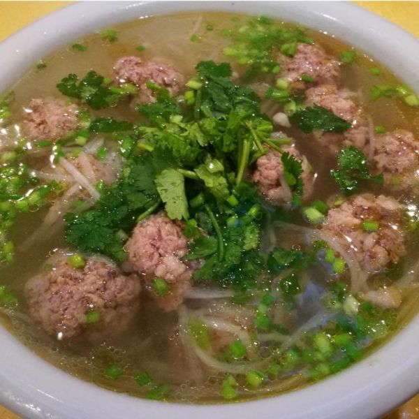 羊肉丸子怎么做好吃_家常羊肉丸子做法步骤-第2张图片-山城妙识 羊肉丸子怎么做好吃_家常羊肉丸子做法步骤-第2张图片-山城妙识