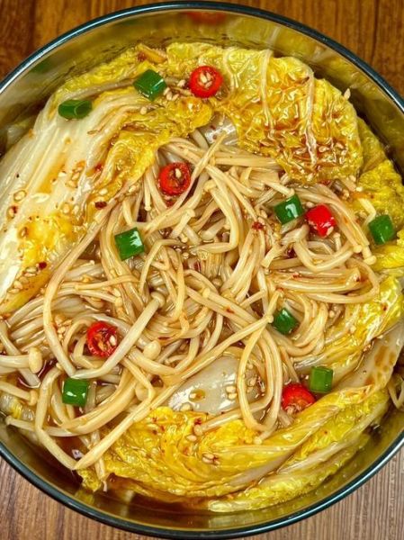 金针菇怎么炒好吃_金针菇焯水几分钟-第2张图片-山城妙识