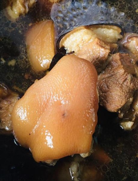 卤猪蹄怎么做_卤猪蹄要焯水吗-第3张图片-山城妙识 卤猪蹄怎么做_卤猪蹄要焯水吗-第3张图片-山城妙识