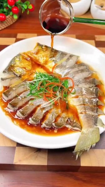 清蒸鱼怎么蒸才鲜嫩_清蒸鱼做法步骤详解-第2张图片-山城妙识 清蒸鱼怎么蒸才鲜嫩_清蒸鱼做法步骤详解-第2张图片-山城妙识