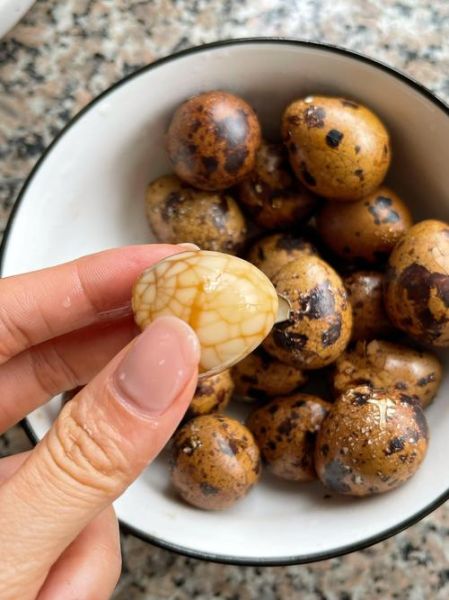 鹌鹑蛋怎么煮不破皮_鹌鹑蛋怎么做好吃-第3张图片-山城妙识 鹌鹑蛋怎么煮不破皮_鹌鹑蛋怎么做好吃-第3张图片-山城妙识