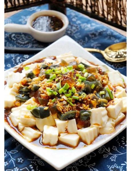 内酯豆腐皮蛋怎么凉拌好吃_内酯豆腐皮蛋凉拌做法-第2张图片-山城妙识