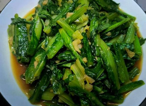 蒜蓉油麦菜怎么炒好吃_蒜蓉油麦菜家常做法-第1张图片-山城妙识 蒜蓉油麦菜怎么炒好吃_蒜蓉油麦菜家常做法-第1张图片-山城妙识