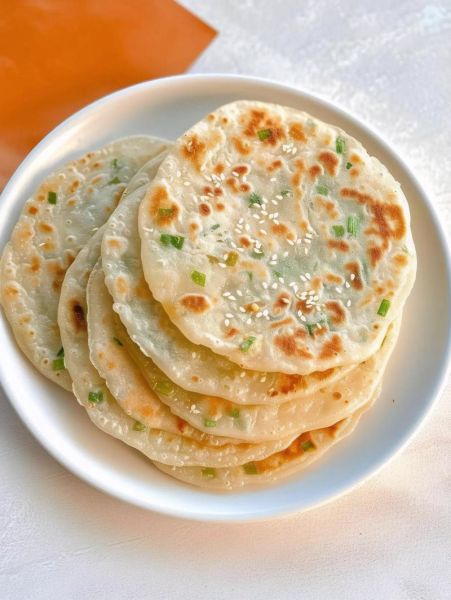 家常葱花油饼怎么做_葱花油饼怎么和面才松软-第2张图片-山城妙识