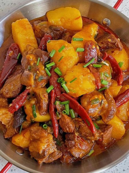 土豆牛腩怎么做好吃_牛腩炖多久才软烂-第1张图片-山城妙识 土豆牛腩怎么做好吃_牛腩炖多久才软烂-第1张图片-山城妙识