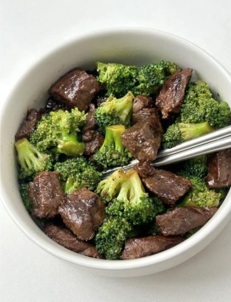 西兰花炒牛肉怎么做_牛肉炒多久才嫩-第2张图片-山城妙识 西兰花炒牛肉怎么做_牛肉炒多久才嫩-第2张图片-山城妙识