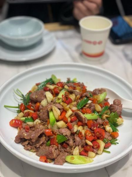 小炒黄牛肉怎么做才嫩_正宗湘菜小炒黄牛肉做法-第3张图片-山城妙识 小炒黄牛肉怎么做才嫩_正宗湘菜小炒黄牛肉做法-第3张图片-山城妙识