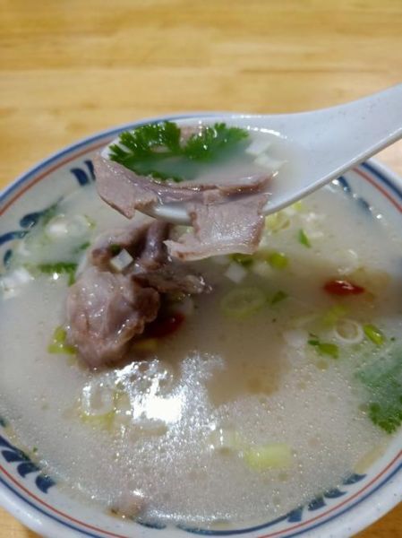 羊肉片汤的家常做法_羊肉片汤怎么做好吃又简单-第1张图片-山城妙识 羊肉片汤的家常做法_羊肉片汤怎么做好吃又简单-第1张图片-山城妙识