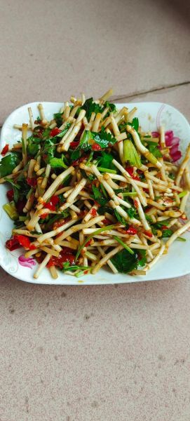 折耳根怎么凉拌好吃_折耳根做法大全-第1张图片-山城妙识 折耳根怎么凉拌好吃_折耳根做法大全-第1张图片-山城妙识