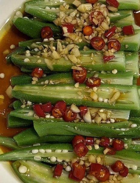凉拌秋葵怎么做_秋葵焯水几分钟才脆-第3张图片-山城妙识