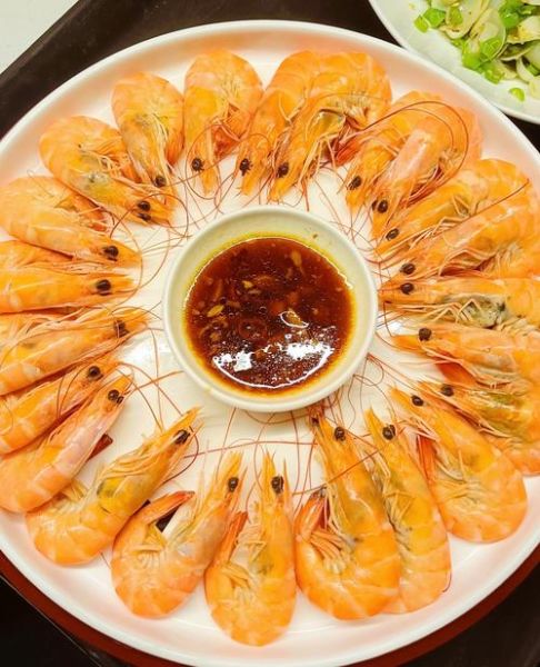 白灼大虾怎么做_白灼虾煮几分钟才鲜嫩-第3张图片-山城妙识 白灼大虾怎么做_白灼虾煮几分钟才鲜嫩-第3张图片-山城妙识