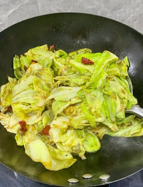 素炒包菜怎么炒好吃_家常包菜做法步骤-第3张图片-山城妙识