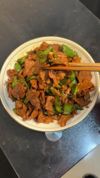 瘦肉怎么炒才嫩_瘦肉腌制多久才入味-第2张图片-山城妙识