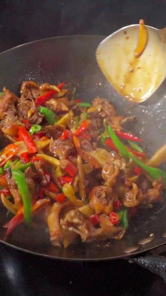 炒鸭子怎么做好吃_炒鸭子家常做法-第1张图片-山城妙识 炒鸭子怎么做好吃_炒鸭子家常做法-第1张图片-山城妙识