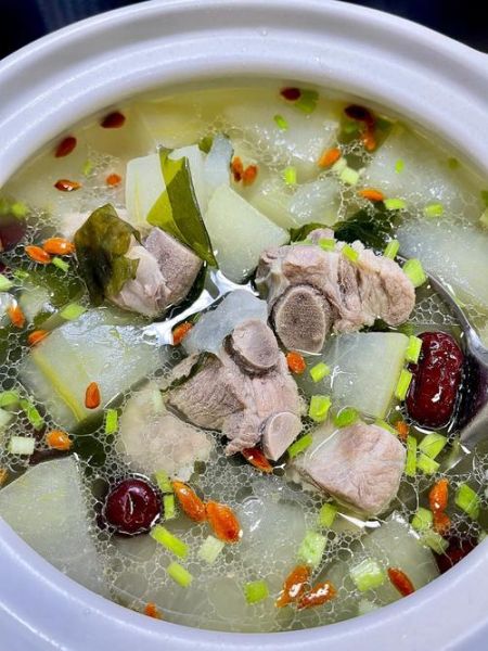 冬瓜炖排骨怎么做_冬瓜炖排骨的家常做法-第2张图片-山城妙识 冬瓜炖排骨怎么做_冬瓜炖排骨的家常做法-第2张图片-山城妙识