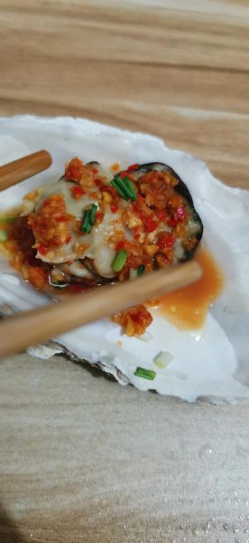 烤生蚝怎么做_蒜蓉烤生蚝的做法步骤-第3张图片-山城妙识 烤生蚝怎么做_蒜蓉烤生蚝的做法步骤-第3张图片-山城妙识