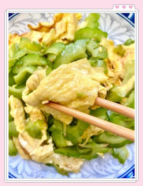 苦瓜炒鸡蛋怎么做不苦_苦瓜炒鸡蛋的家常做法-第2张图片-山城妙识 苦瓜炒鸡蛋怎么做不苦_苦瓜炒鸡蛋的家常做法-第2张图片-山城妙识