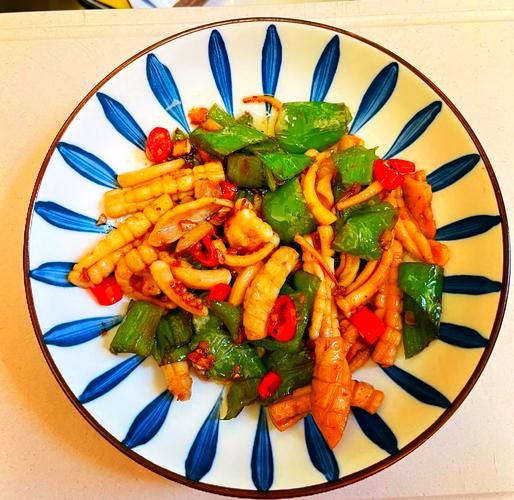 爆炒鱿鱼的家常做法_怎么炒鱿鱼才嫩-第3张图片-山城妙识 爆炒鱿鱼的家常做法_怎么炒鱿鱼才嫩-第3张图片-山城妙识