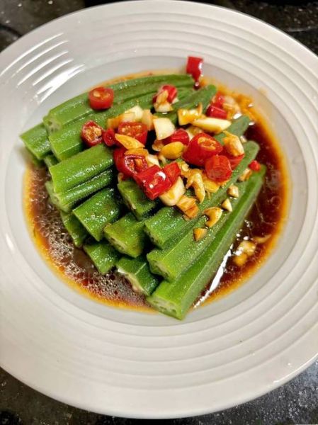 白灼秋葵怎么做_白灼秋葵要焯水几分钟-第1张图片-山城妙识 白灼秋葵怎么做_白灼秋葵要焯水几分钟-第1张图片-山城妙识