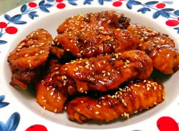 红烧鸡翅最简单做法_需要焯水吗-第1张图片-山城妙识 红烧鸡翅最简单做法_需要焯水吗-第1张图片-山城妙识