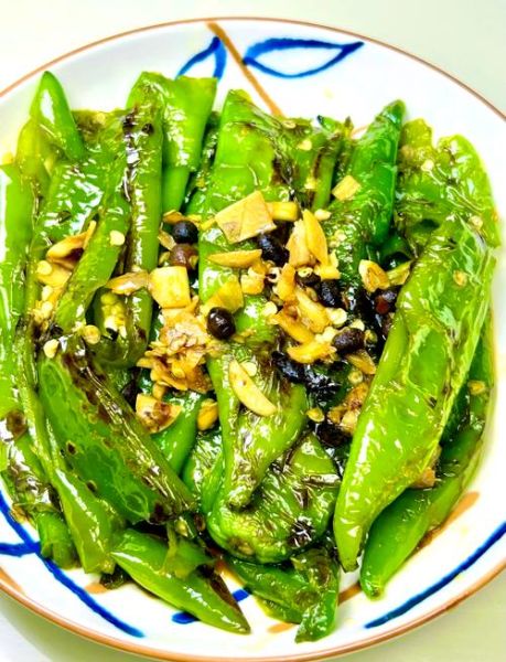 炒辣椒怎么炒才脆_辣椒炒多久不会软-第2张图片-山城妙识 炒辣椒怎么炒才脆_辣椒炒多久不会软-第2张图片-山城妙识