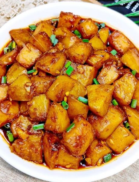 土豆怎么做好吃_家常土豆简单做法-第1张图片-山城妙识