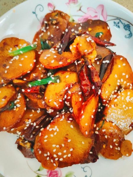 干煸土豆片怎么做_干煸土豆片需要焯水吗-第3张图片-山城妙识 干煸土豆片怎么做_干煸土豆片需要焯水吗-第3张图片-山城妙识