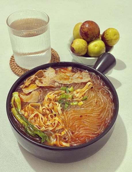 牛肉粉丝汤怎么做好吃_家常牛肉粉丝汤做法-第1张图片-山城妙识 牛肉粉丝汤怎么做好吃_家常牛肉粉丝汤做法-第1张图片-山城妙识