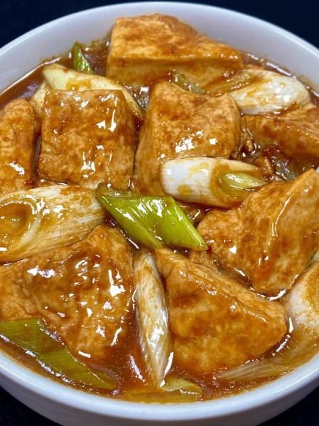 葱烧豆腐怎么做_葱烧豆腐的家常做法-第1张图片-山城妙识 葱烧豆腐怎么做_葱烧豆腐的家常做法-第1张图片-山城妙识