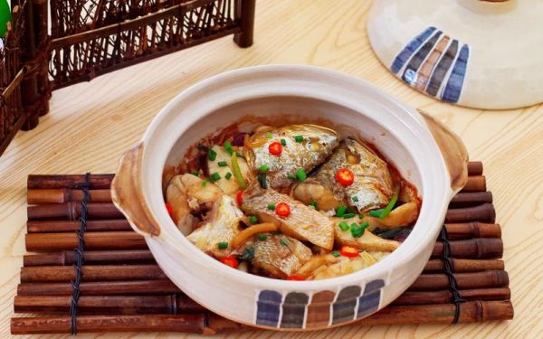 家常炖黄花鱼怎么做_黄花鱼炖多久才入味-第2张图片-山城妙识 家常炖黄花鱼怎么做_黄花鱼炖多久才入味-第2张图片-山城妙识