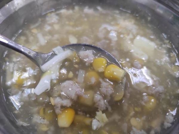 饭店甜汤玉米羹怎么做_家常玉米羹浓稠秘诀-第2张图片-山城妙识