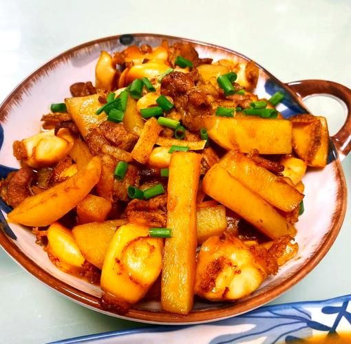 鲍鱼炖土豆怎么做_鲍鱼炖土豆家常做法-第3张图片-山城妙识