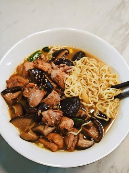 香菇面怎么做好吃_香菇面家常做法-第1张图片-山城妙识 香菇面怎么做好吃_香菇面家常做法-第1张图片-山城妙识