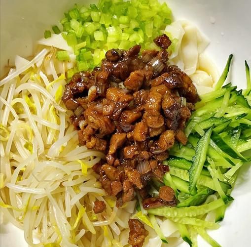 韩式炸酱面怎么做_正宗韩式炸酱面做法-第1张图片-山城妙识