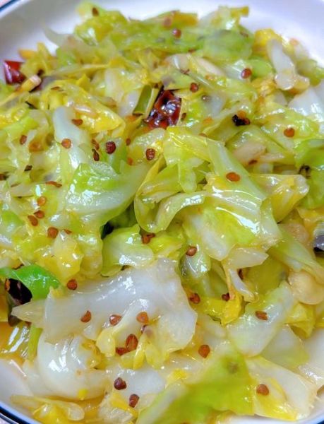 圆白菜凉拌怎么做_圆白菜凉拌要不要焯水-第1张图片-山城妙识 圆白菜凉拌怎么做_圆白菜凉拌要不要焯水-第1张图片-山城妙识