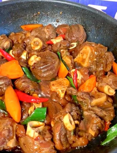 烀羊腿的家常做法_烀羊腿怎么做好吃又烂-第1张图片-山城妙识 烀羊腿的家常做法_烀羊腿怎么做好吃又烂-第1张图片-山城妙识