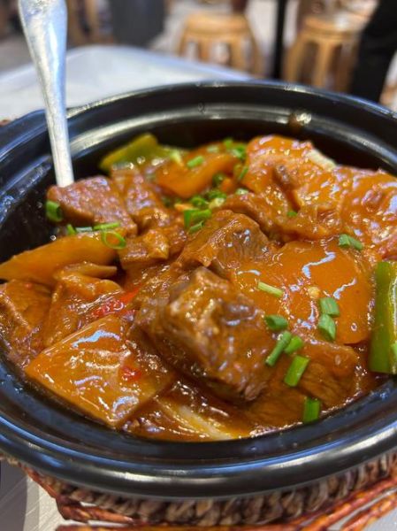 牛腩炖萝卜怎么做才软烂_牛腩炖萝卜的家常做法-第2张图片-山城妙识 牛腩炖萝卜怎么做才软烂_牛腩炖萝卜的家常做法-第2张图片-山城妙识