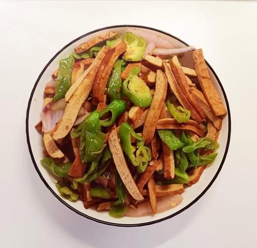 香干青椒怎么炒好吃_香干青椒做法窍门-第3张图片-山城妙识 香干青椒怎么炒好吃_香干青椒做法窍门-第3张图片-山城妙识