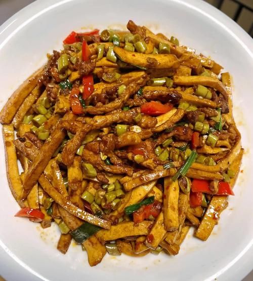 酸豆角炒腊肉怎么做_酸豆角炒腊肉先炒哪个-第3张图片-山城妙识 酸豆角炒腊肉怎么做_酸豆角炒腊肉先炒哪个-第3张图片-山城妙识