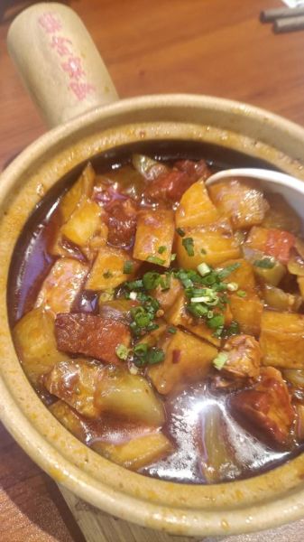 砂锅炖肉怎么做_砂锅炖肉用什么肉最好-第1张图片-山城妙识 砂锅炖肉怎么做_砂锅炖肉用什么肉最好-第1张图片-山城妙识