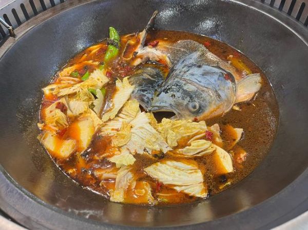 大鲢鱼怎么做好吃_家常大鲢鱼的做法大全-第1张图片-山城妙识