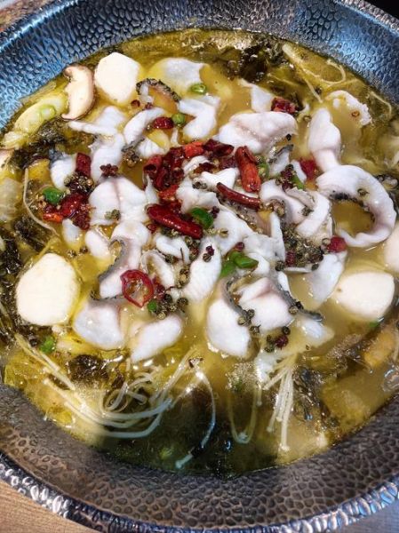 酸菜钳鱼怎么做才好吃_酸菜钳鱼的做法大全-第1张图片-山城妙识 酸菜钳鱼怎么做才好吃_酸菜钳鱼的做法大全-第1张图片-山城妙识