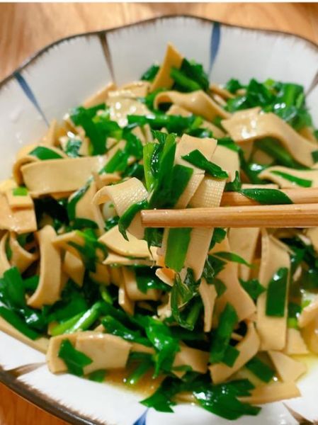 韭菜怎么做好吃_韭菜的家常做法大全-第1张图片-山城妙识